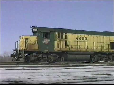 C&NW Geeps; no 4400 GP15 & no 4322 GP7R lead train pre-merger. 1994 at Nelson, IL - YouTube