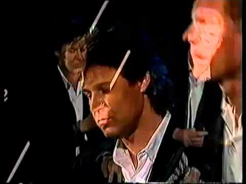 Circus Custers - Monica - YouTube