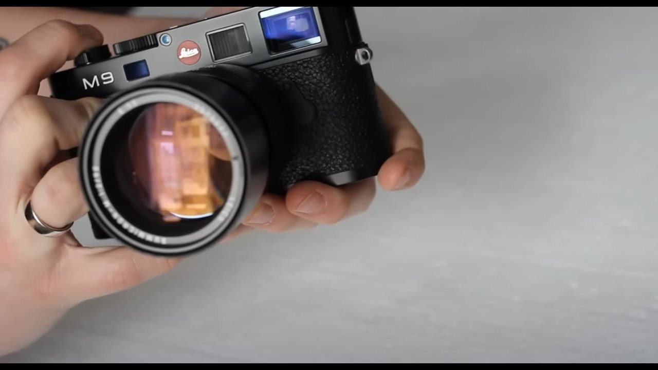 Focusing the Leica M9 - How to focus a Rangefinder camera - YouTube