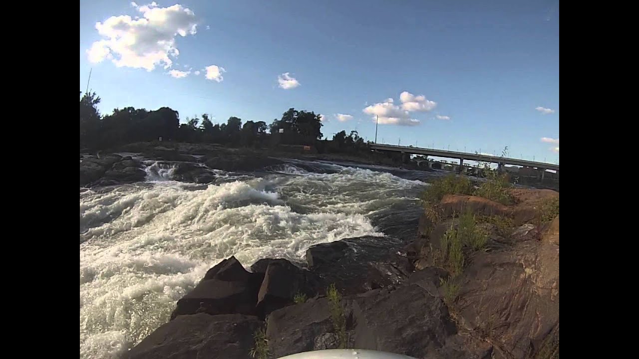 Kayaking down cut bait rapid, Chattahoochee river - YouTube
