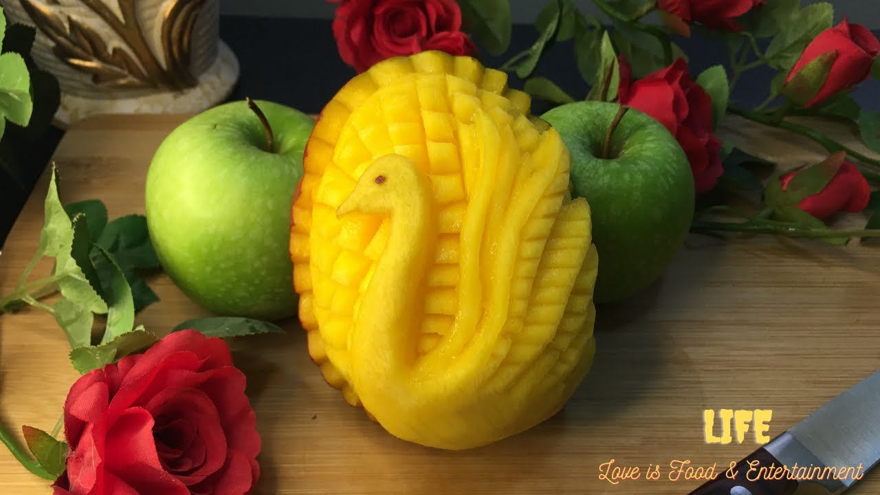Fruits carving / Mango carving / Garnish with Mango / Fruits art ...