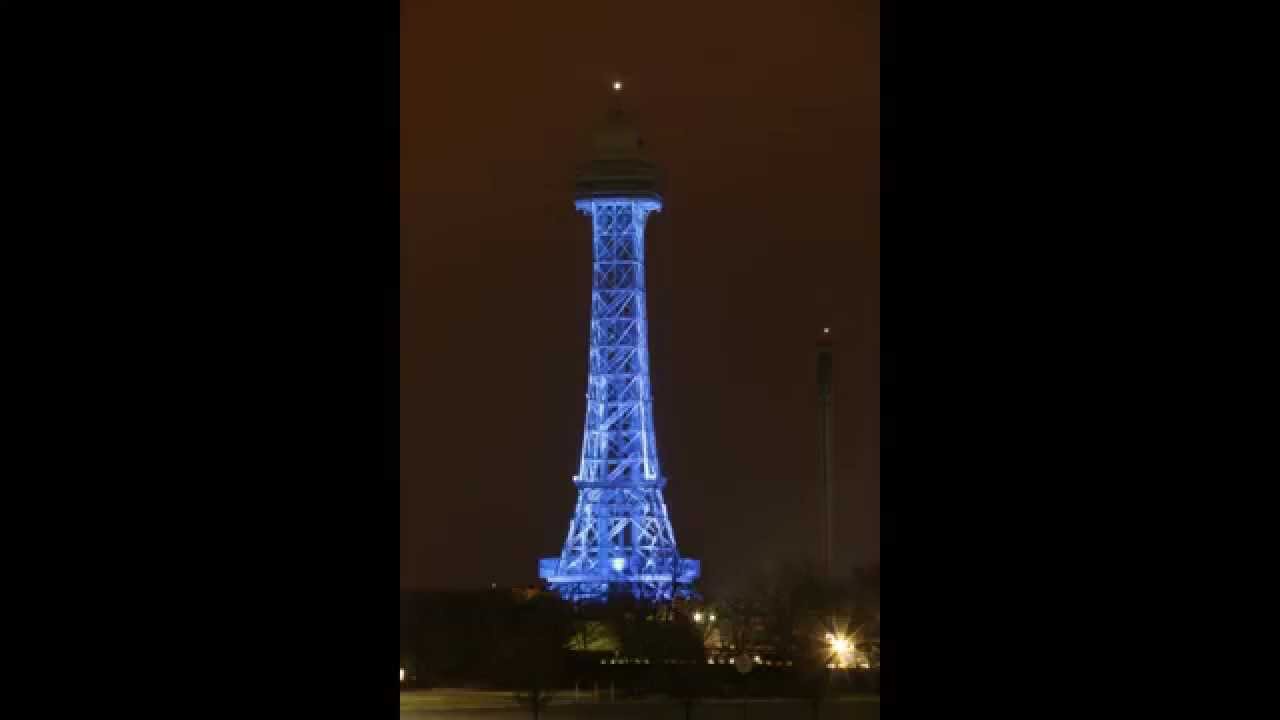 Kings Island Eiffel Tower Illuminated - YouTube