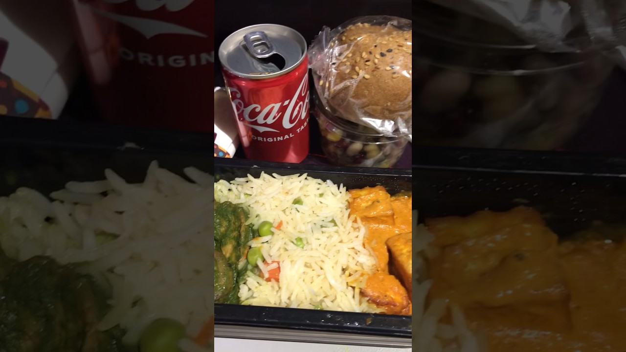 This is the most delicious Asian vegetarian meal in flight.. yum😋 - YouTube