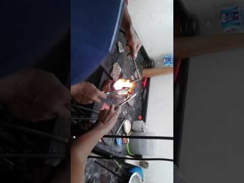 tukang kemasan