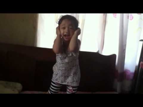 gabbie cute showtime chant - YouTube