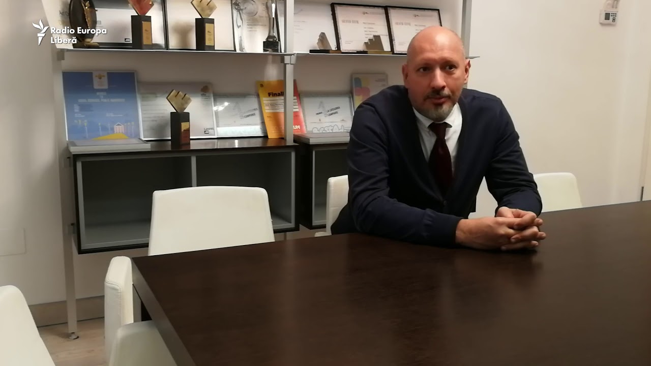 Robert Tiderle și „Copiii referendumului” - YouTube