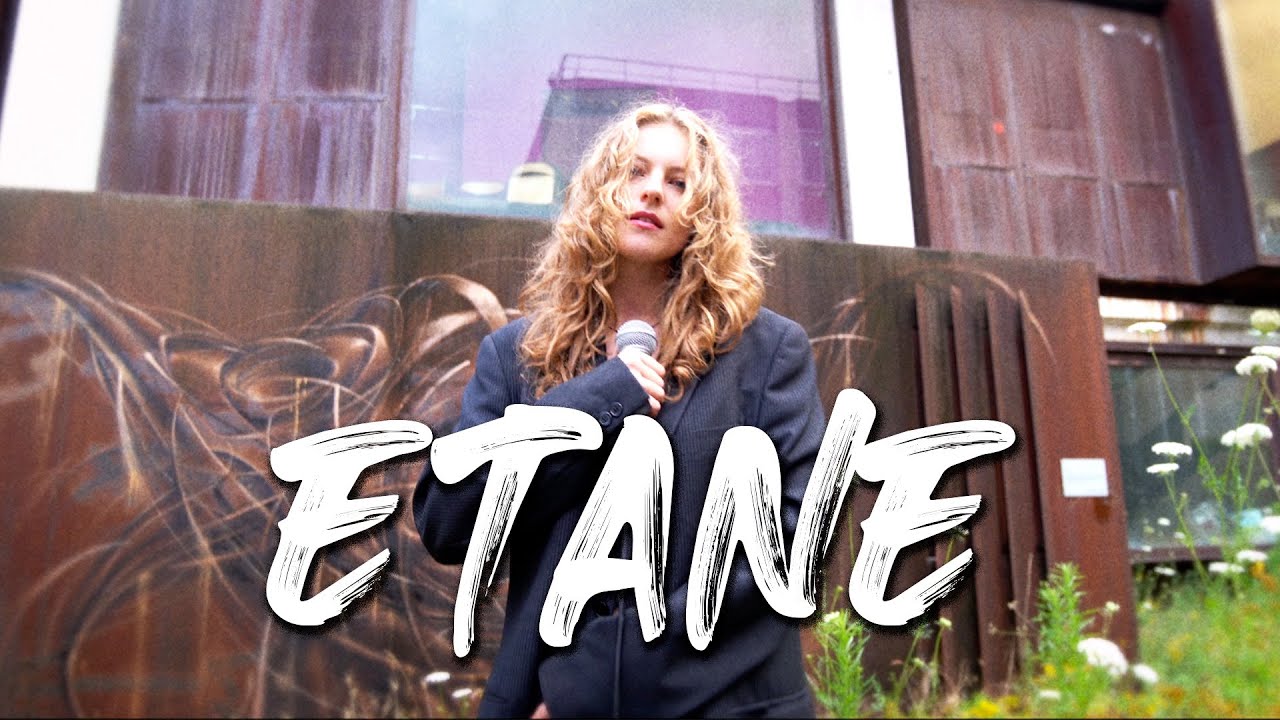 Rappeuses en Liberté : Freestyle ETANE - YouTube