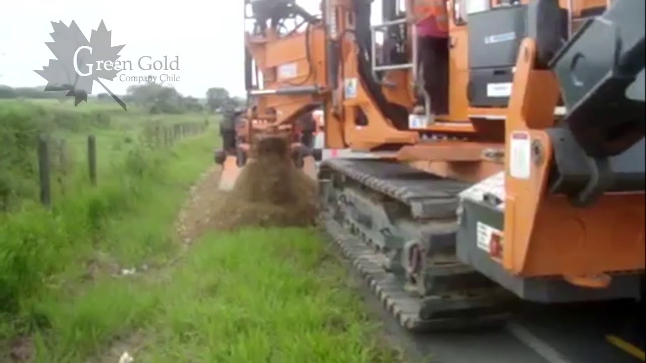 Zanjadora Fibra Óptica | GreenGold Company Chile - YouTube