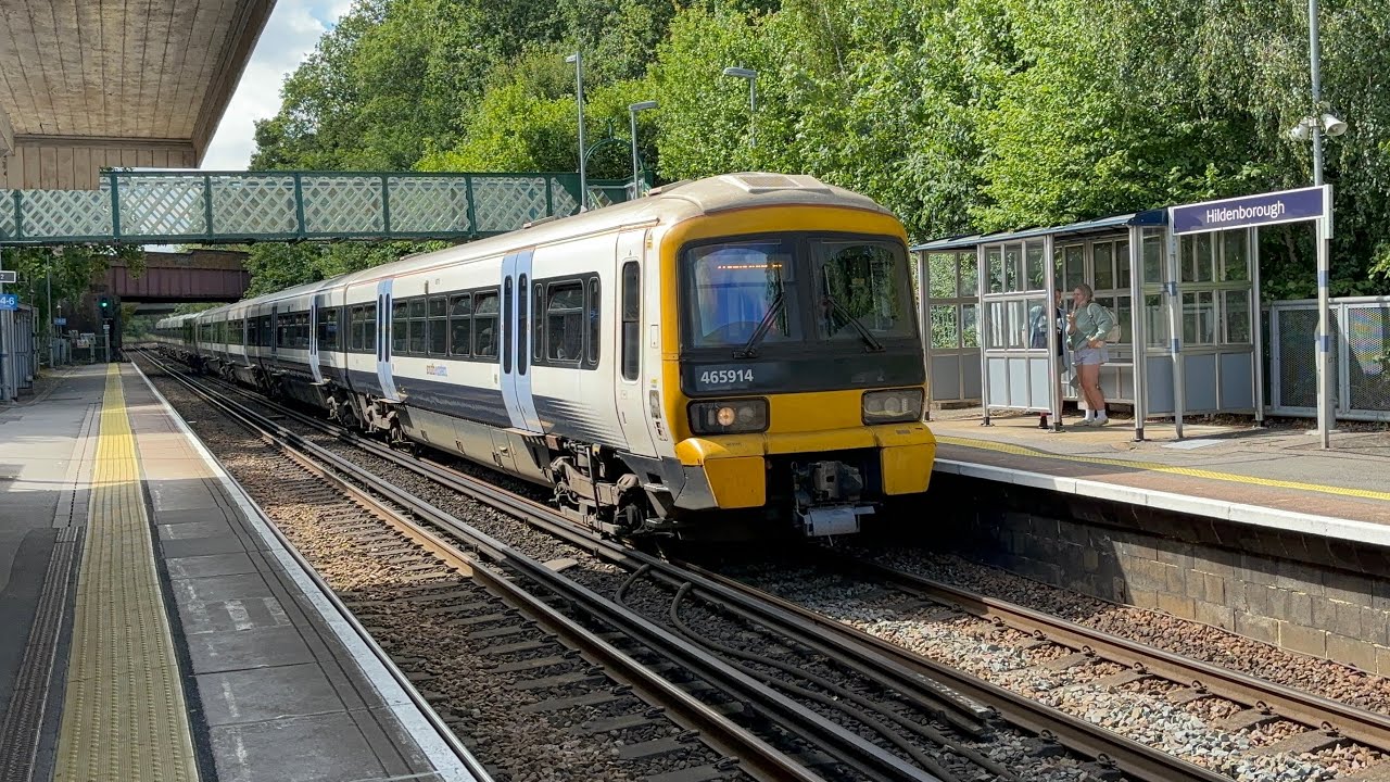 Trains at Hildenborough Railway Station | Southeastern Main Line | 10 ...