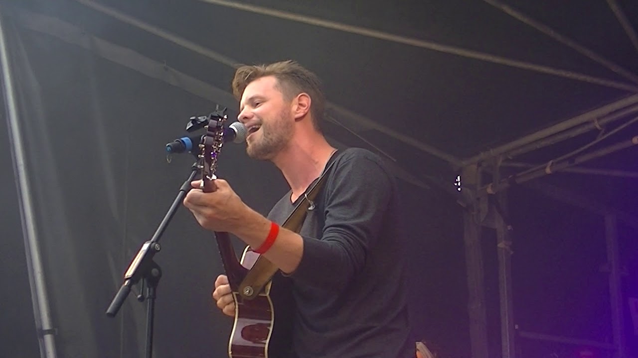 Bart Voncken - Supergirl (Live @ Het Land van Ooit Festival, Amsterdam ...