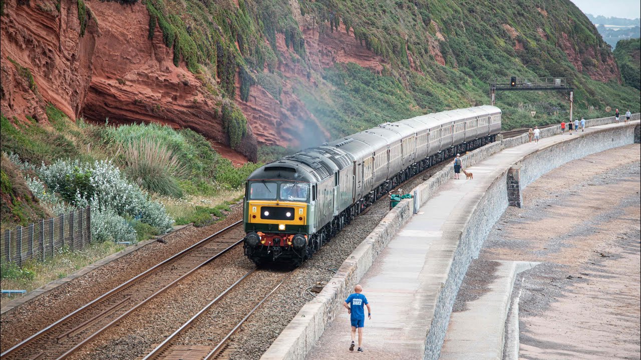 47501 + 47805 rail tour passing Dawlish seafront - YouTube