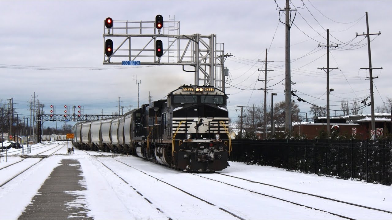 Chasing train on the CPKC during Thanksgiving break - YouTube