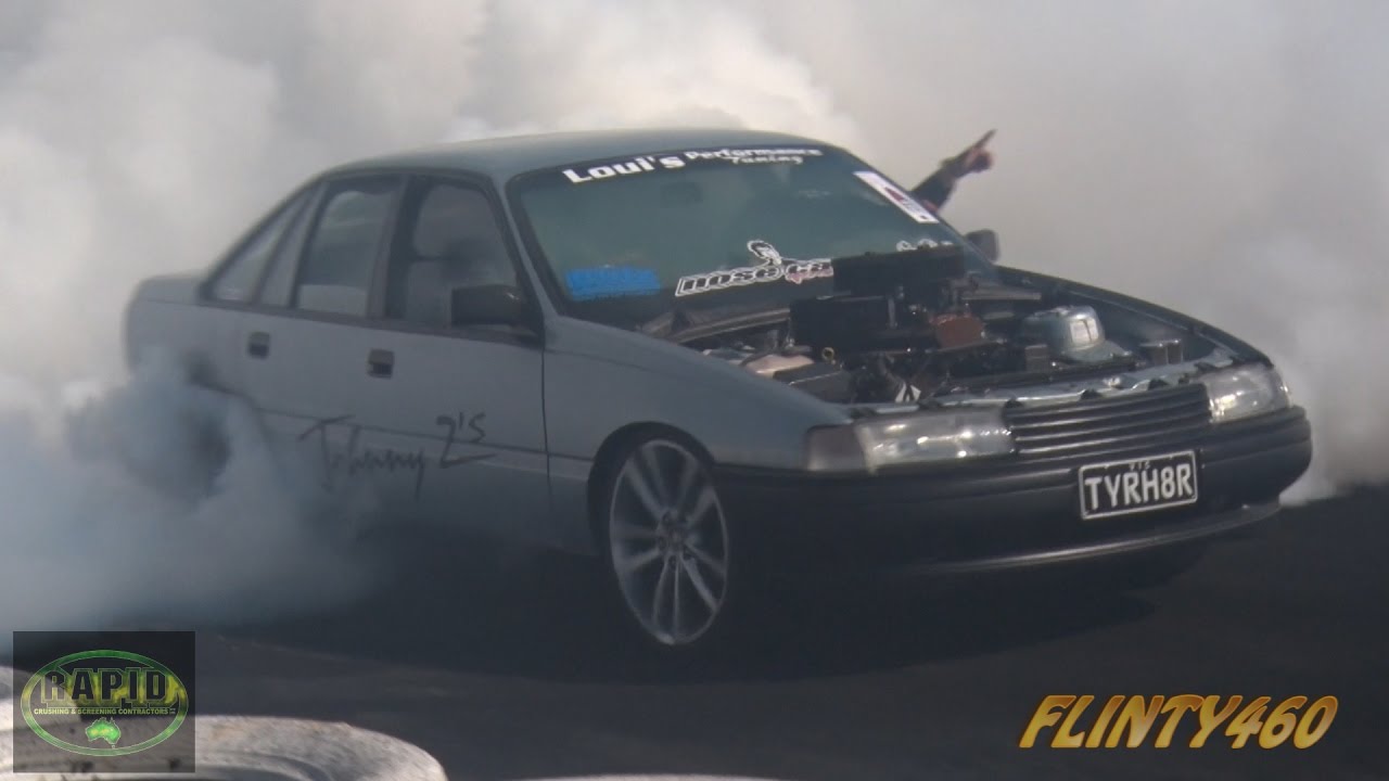 LS1 VN COMMODORE "TYRH8R" SWAPPING COGS AT UBC - WINTON - YouTube