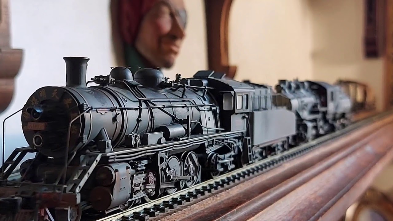 SY BACHMAN SPECTRUM CHINA DIVISION AND SOUTHERN PACIFIC S12 SUNSET ...