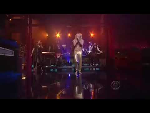 Shakira - Loca | Live on the David Letterman show