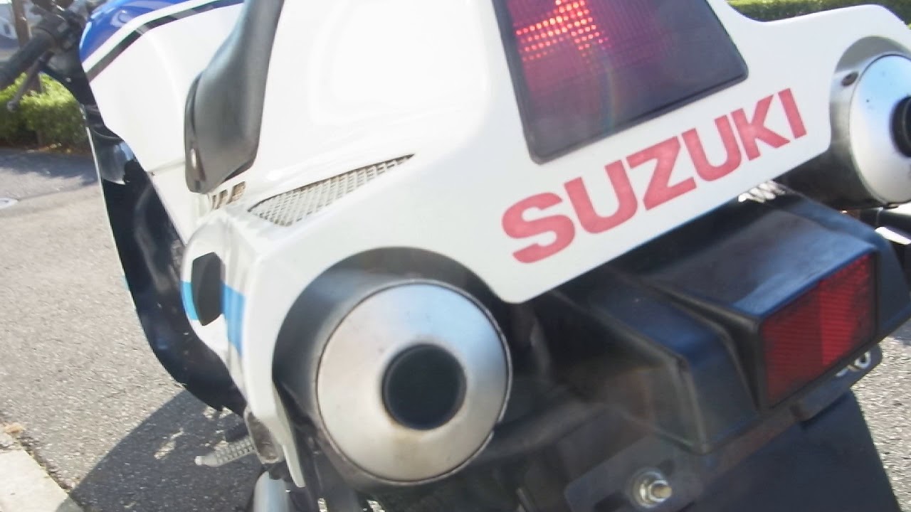SUZUKI RG400Γ HK31A - YouTube