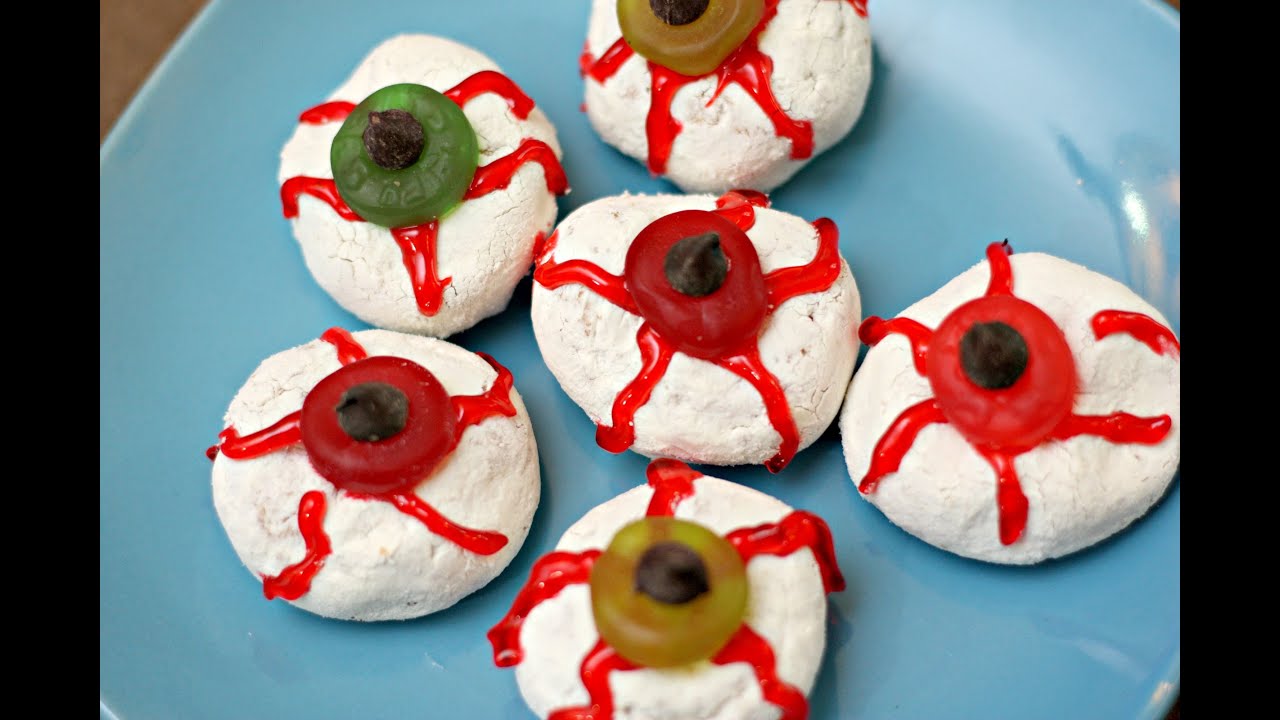 How To Make Spooky Halloween Donut Eyes | Six Sisters Stuff - YouTube