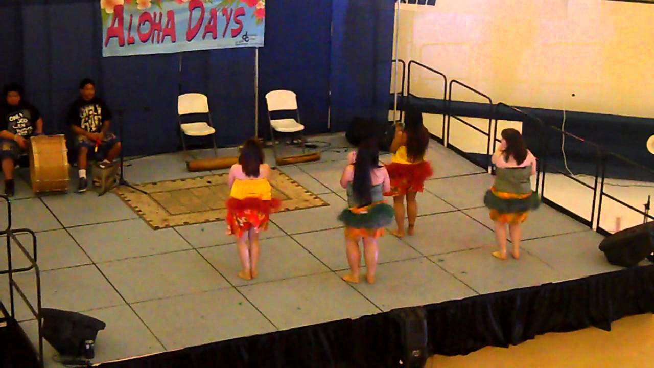 Cook Islands Dance [BHS Girls] - YouTube