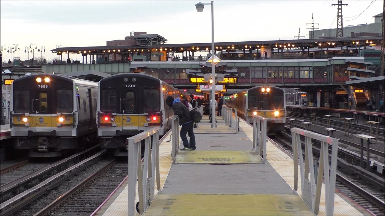 LIRR HD 60fps: 4-Way Bombardier M7 EMU Meet @ Woodside During Evening ...