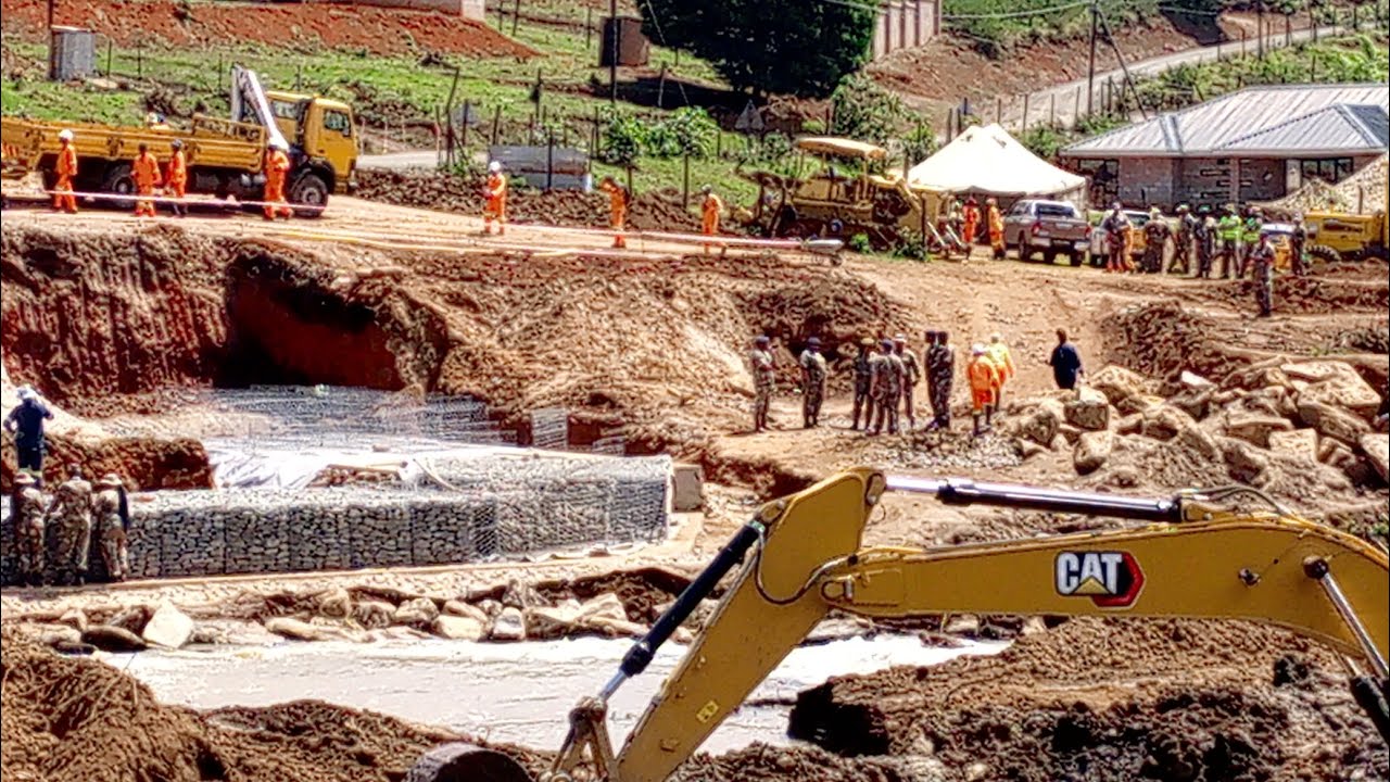 HENLEY DAM bridge progress - YouTube