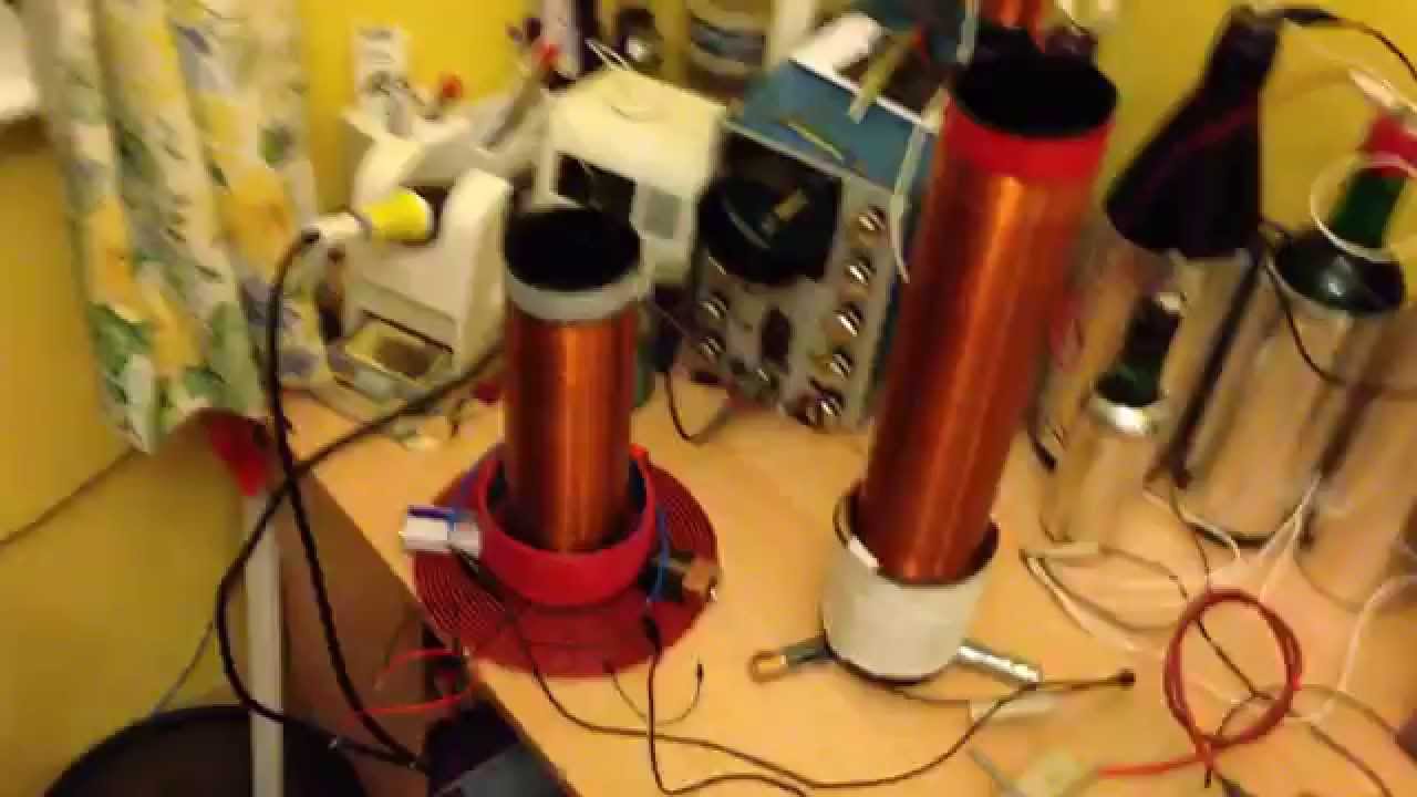 My Tesla coil's biggest streamers with 9 Volts battery. - YouTube