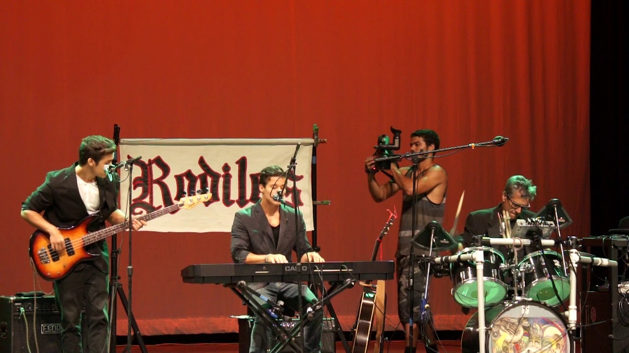 Rodiles y su Grupo - YouTube