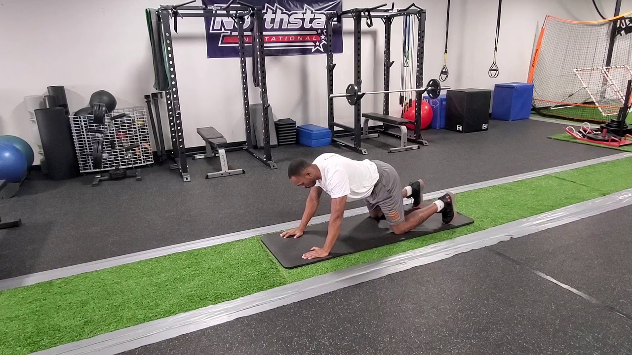 F.L.F Library - Long arm plank x squat isometric hold - YouTube