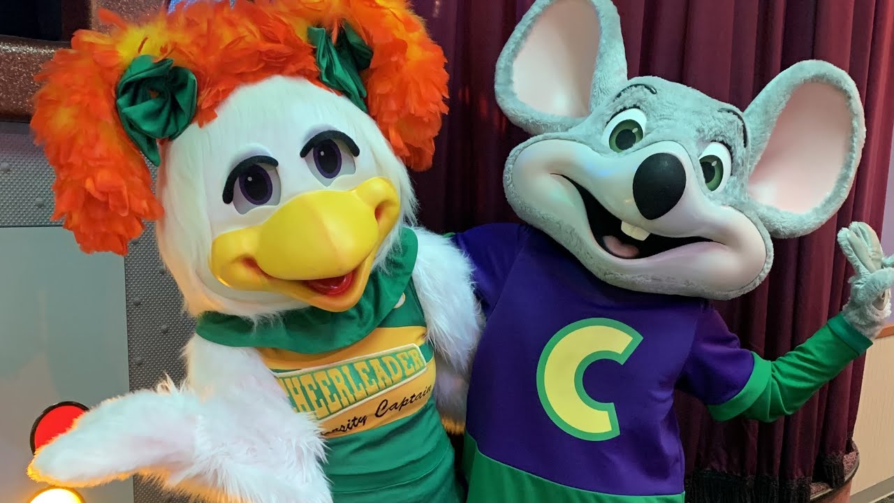 "Yuletide Slide" (2022) | Chuck E. and Helen *LIVE* - YouTube
