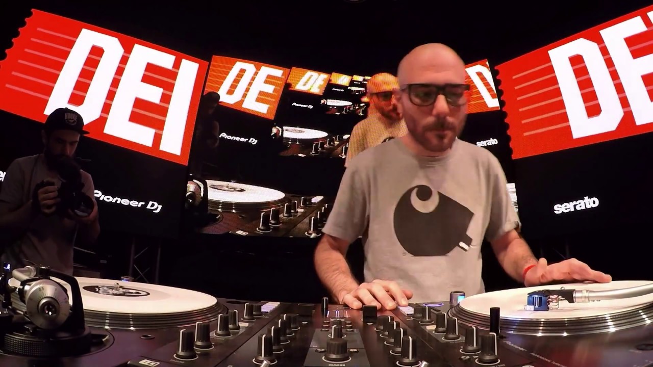 Red Bull 3Style 2016 - DJ Delta - Winning Set - (Italy) - YouTube