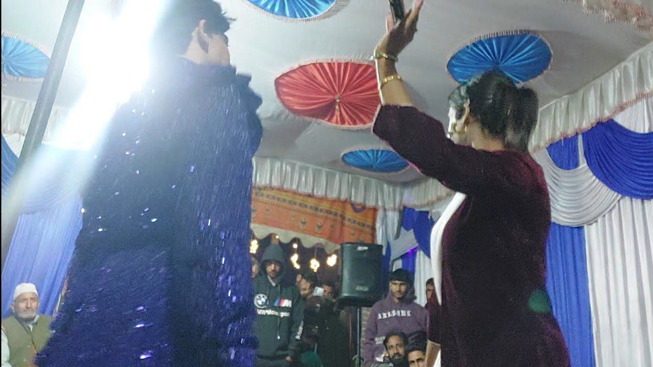 kashmiri Super Star Singer Mahi dancer - YouTube