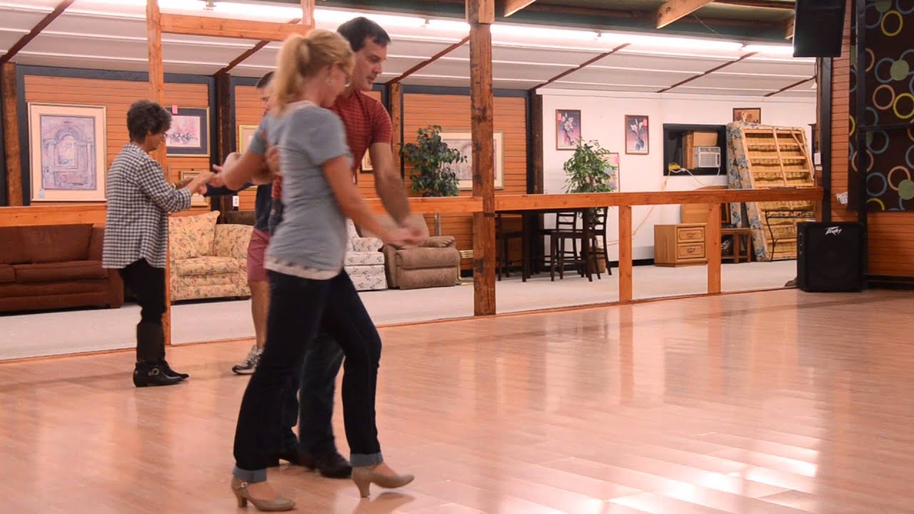 Missourian Minute: Mattress Store Dance Studio - YouTube