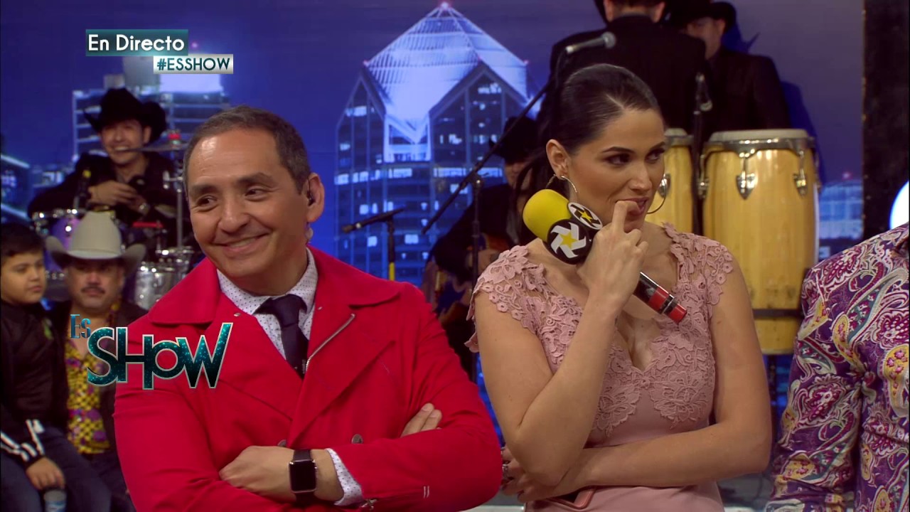 Un momento muy divertido en Es Show - YouTube