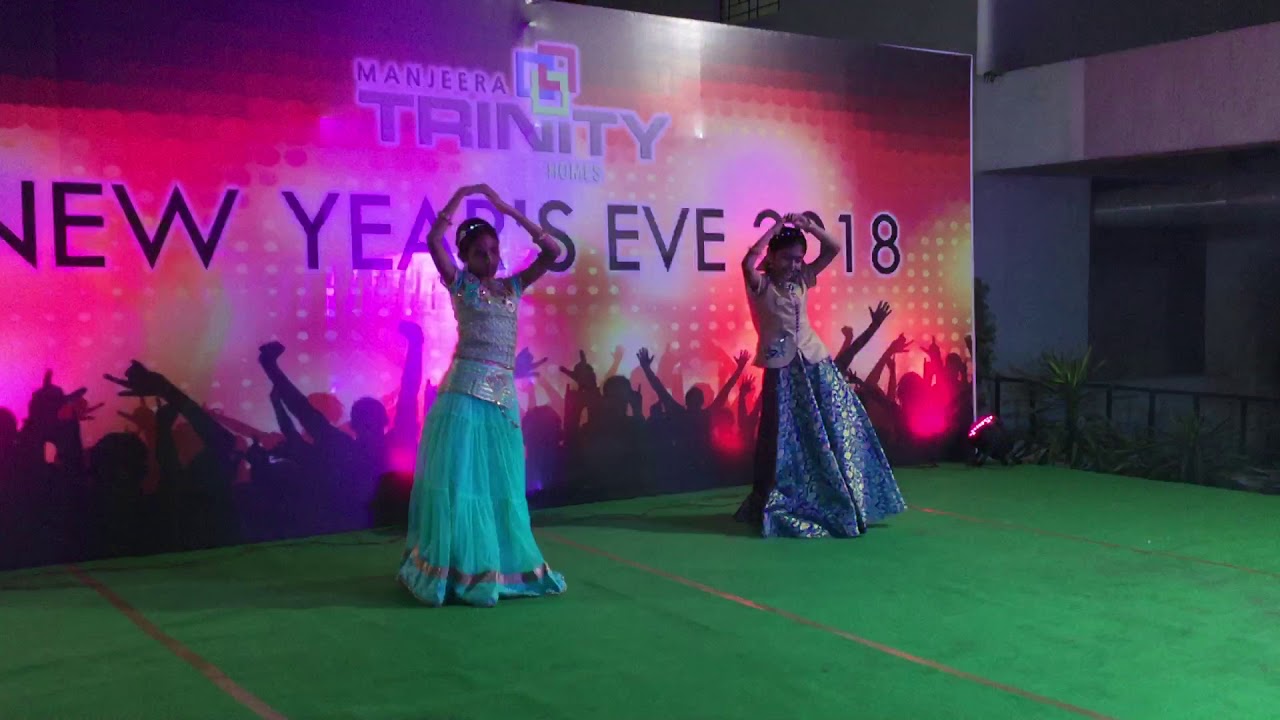 varshitha dance @ New Year 2018 - YouTube