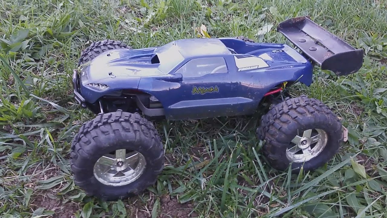 E-Revo Brushless RC Car - YouTube