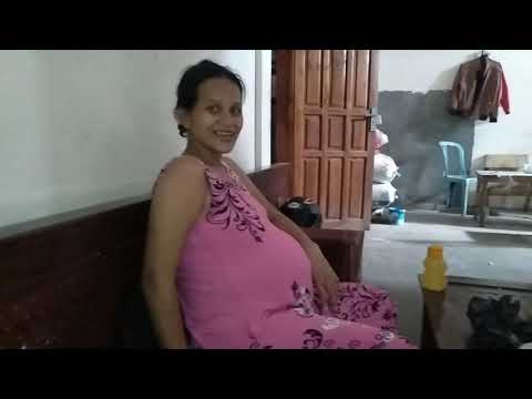 NGOBROL santai bersama BUMIL sambil menikmati KURMA paketan dari SIDOARJO