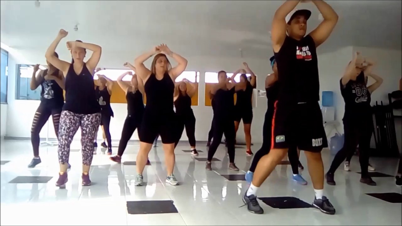 Coreografia HAPPY DAY _ Latino - YouTube