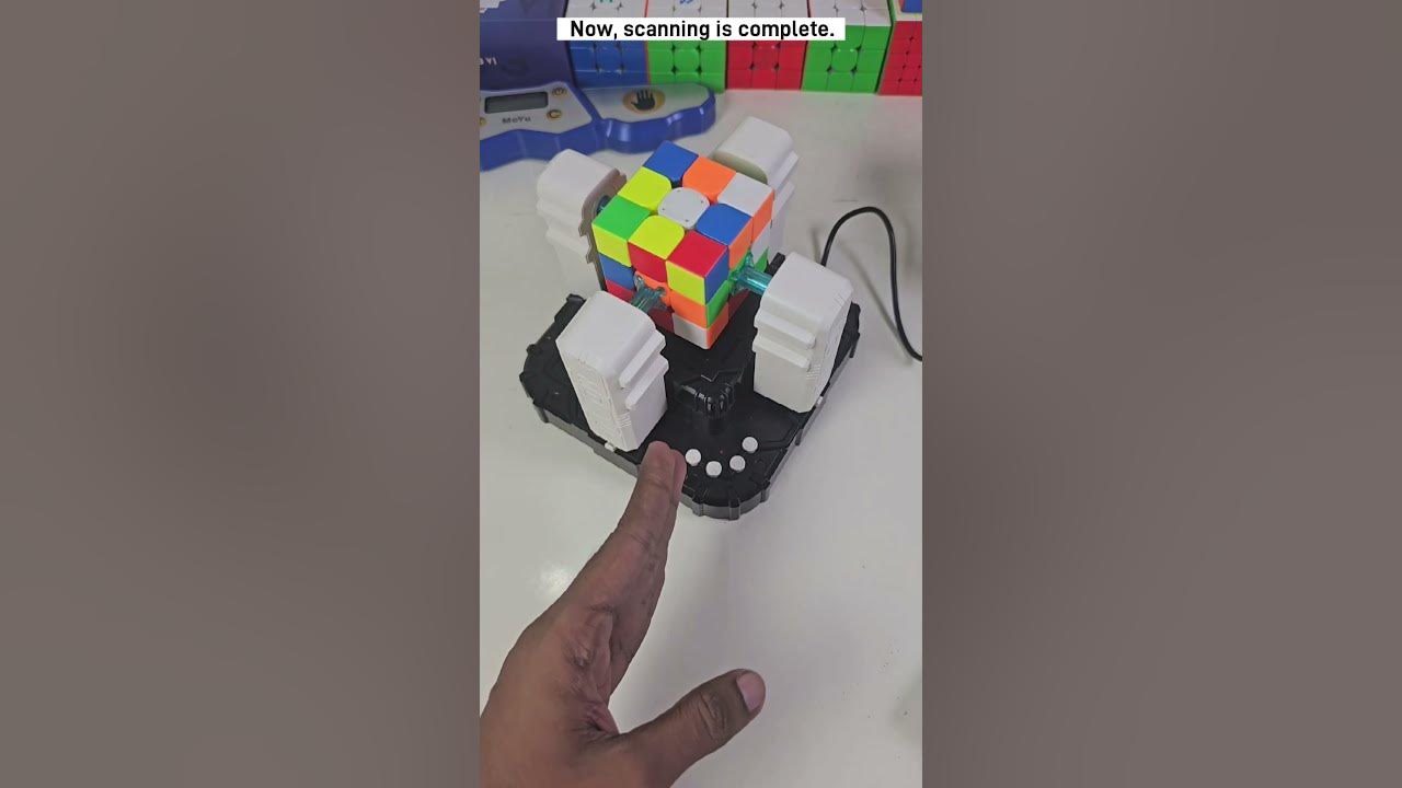 This Robot can solve Rubiks cube - YouTube