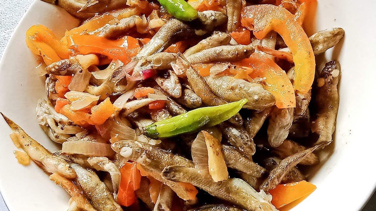 LETS COOK TALIMUSAK (IGADIW) / SMALL FISH COOK WITH TOMATO - YouTube