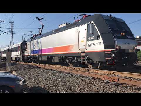 NJT ALP-46A #4640 leads Train 7257 from Red Bank 8/8/20 - YouTube