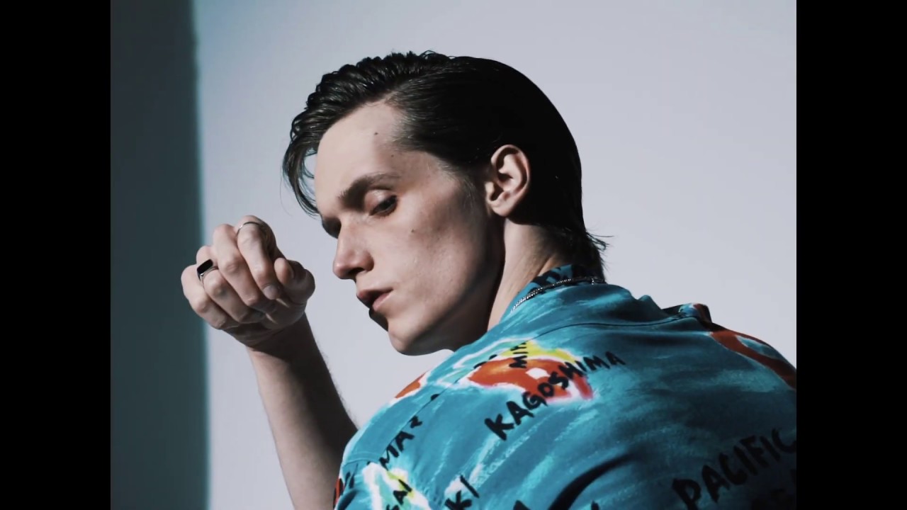 CALEE 2020 summer collection main visual making movie (Collection PV ...