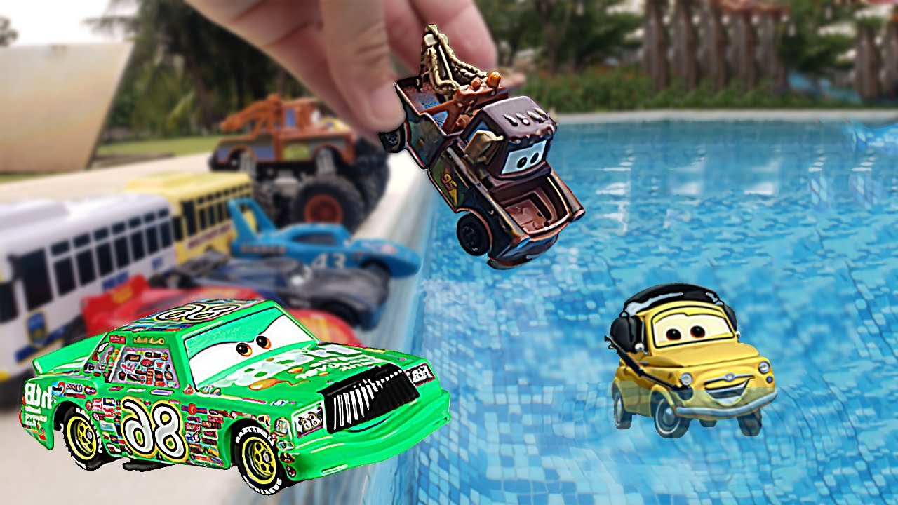 Disney Pixar Cars falling into deep pool - Lightning McQueen, Tow Mater ...