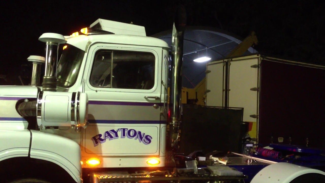 GM 671 White 9000 With Jacobs - YouTube