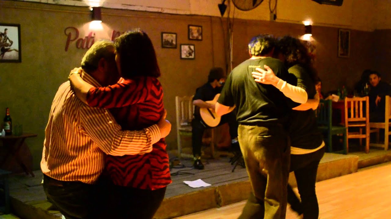 Volver (Tango) - Queso y Dulce - YouTube