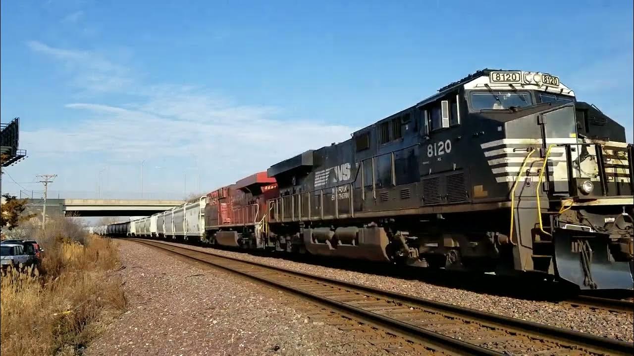 NS 8120 with killer RS5T leads CP 680 through Des Plaines - YouTube