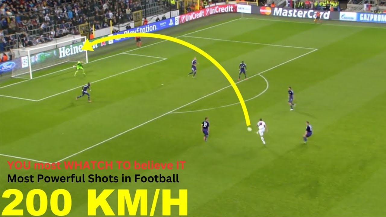 Unbelievable Performance in Football Match by Monteiro33 - YouTube