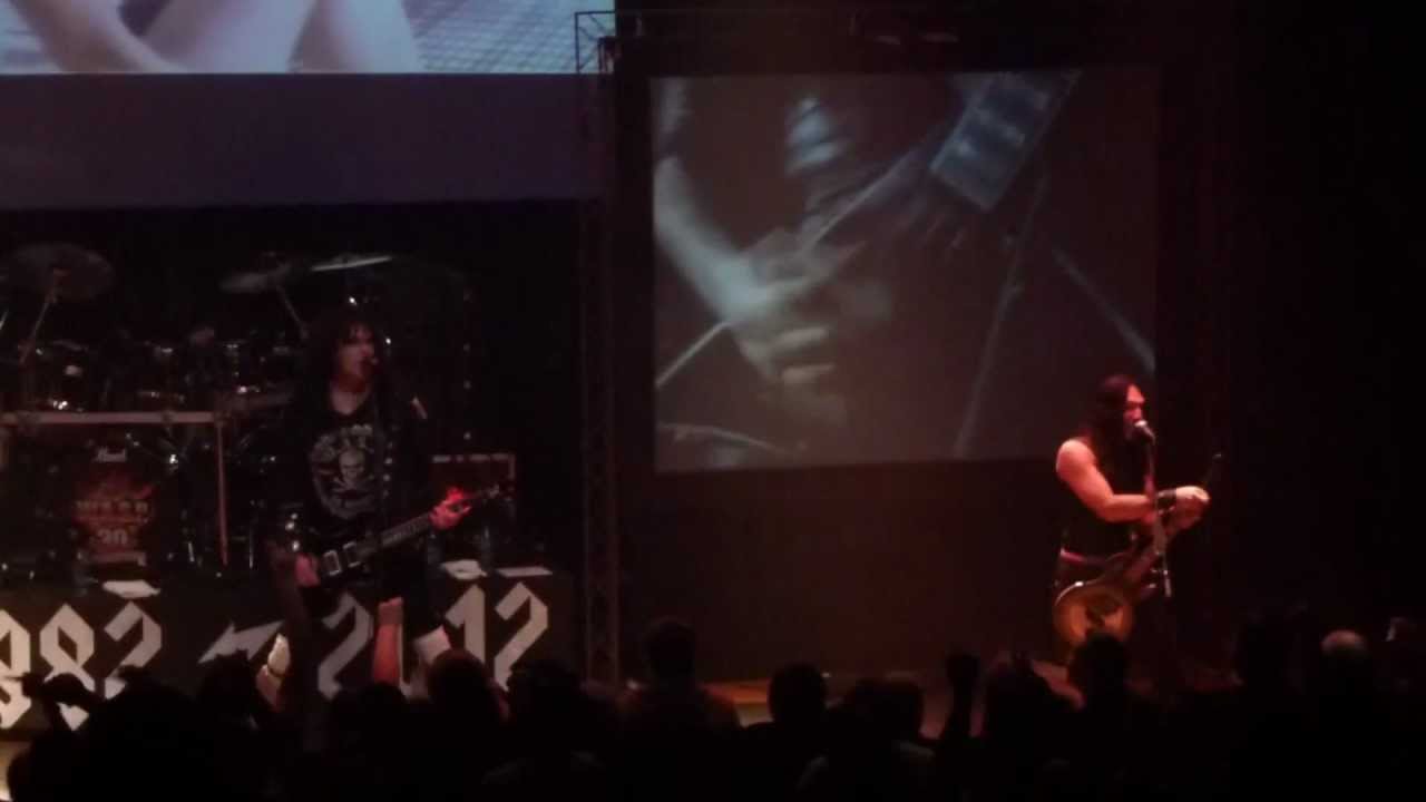 03 L.O.V.E Machine HD - YouTube