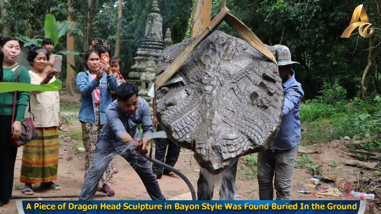 A Piece of Dragon Head Sculpture in Bayon Style Was Found Buried In the ...
