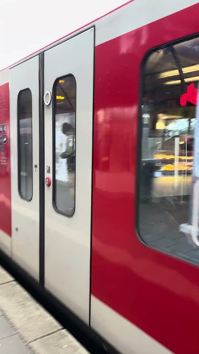 Die S1 - die zweitlängste S-Bahn-Linie in Hamburg - YouTube