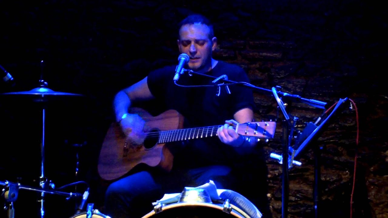 ΤΟ ΦΛΑΣΑΚΙ - Rous @ Μαύρη Τρύπα - YouTube