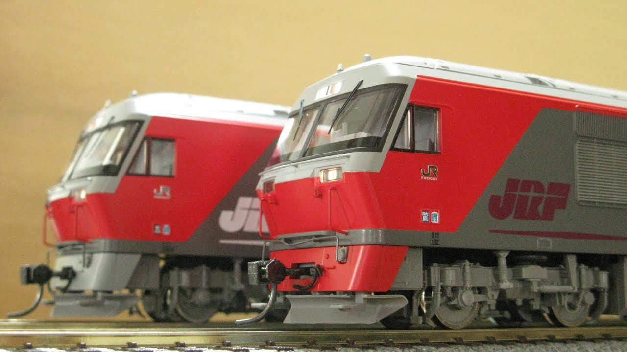 トミックス JR DF200 形 ディーゼル機関車 - YouTube
